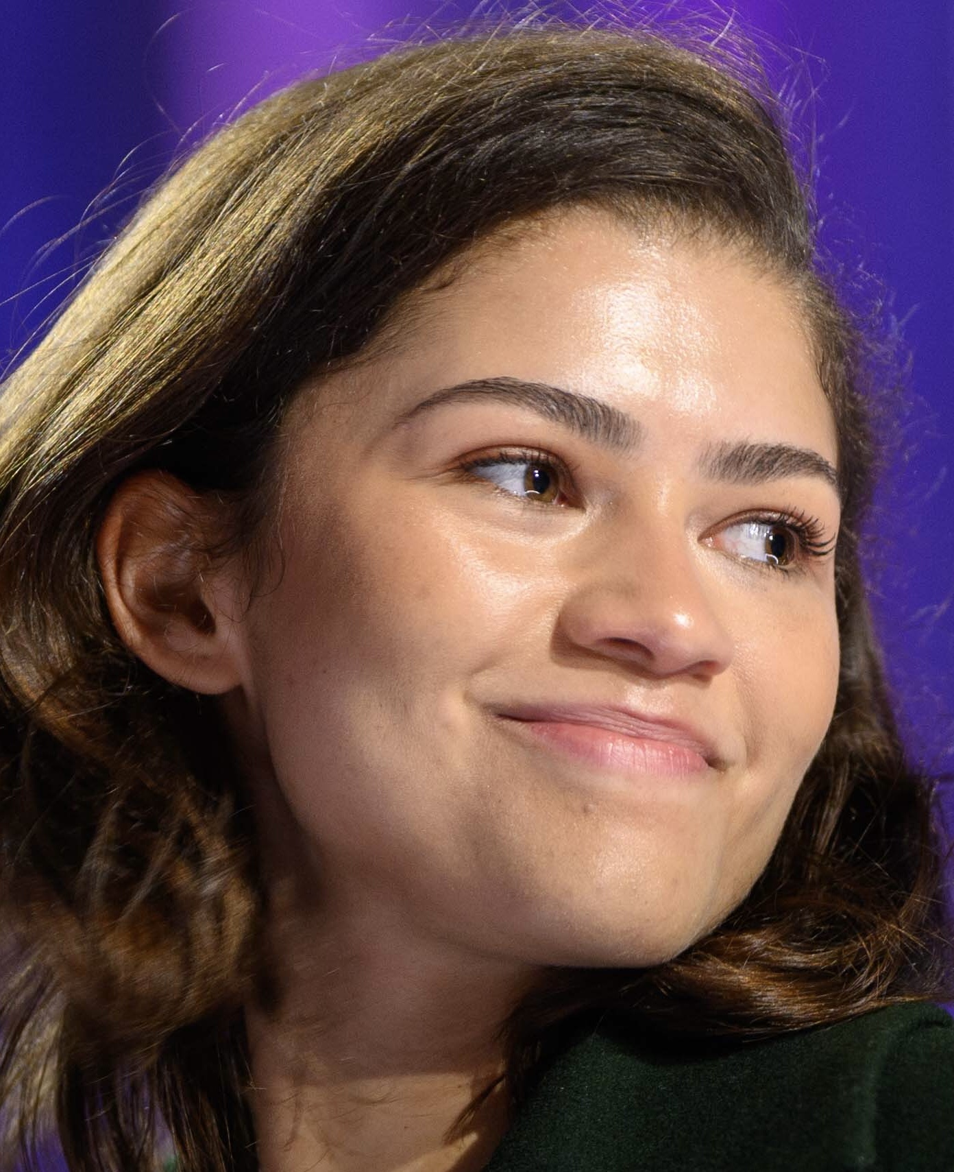 해연갤 - 젠데이아 뉴짤 걍 오스카 리허설이라서 얼굴 말간거 존나